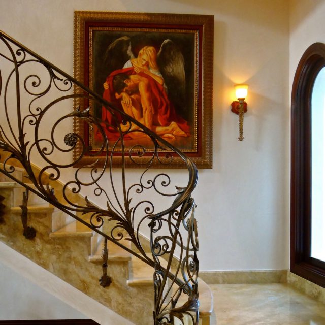 CALL ART EXPRESS MIAMI NOW FOR A FREE CONSULTATION!