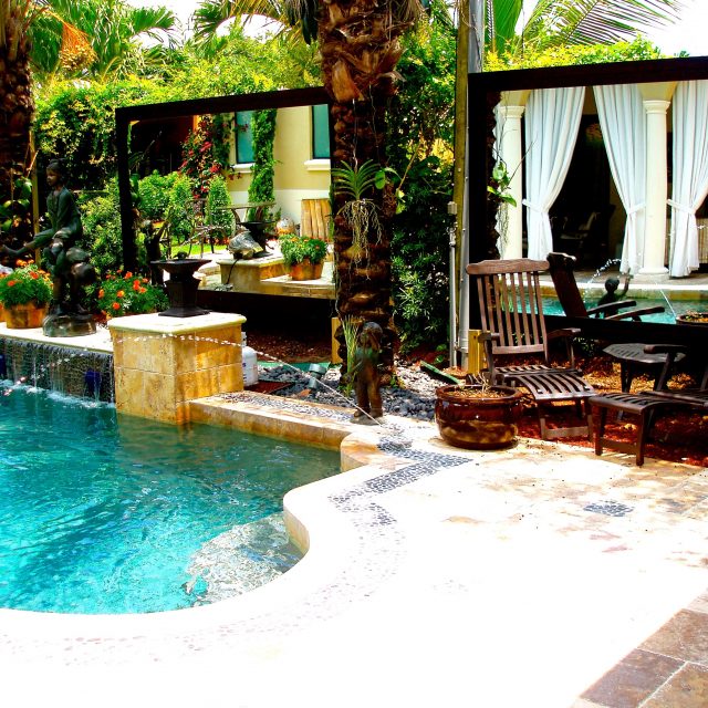 CALL ART EXPRESS MIAMI NOW FOR A FREE CONSULTATION!